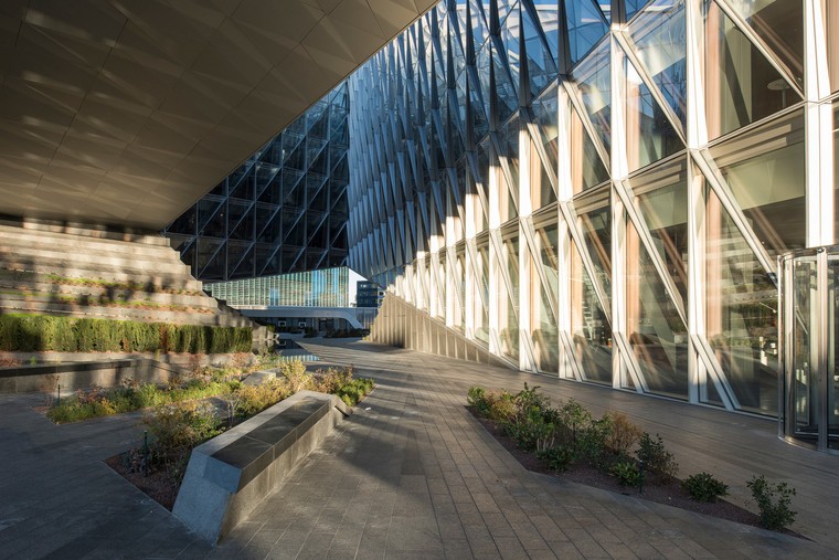 瑞士日内瓦JTI总部大楼-办公建筑案例-筑龙建筑设计论坛